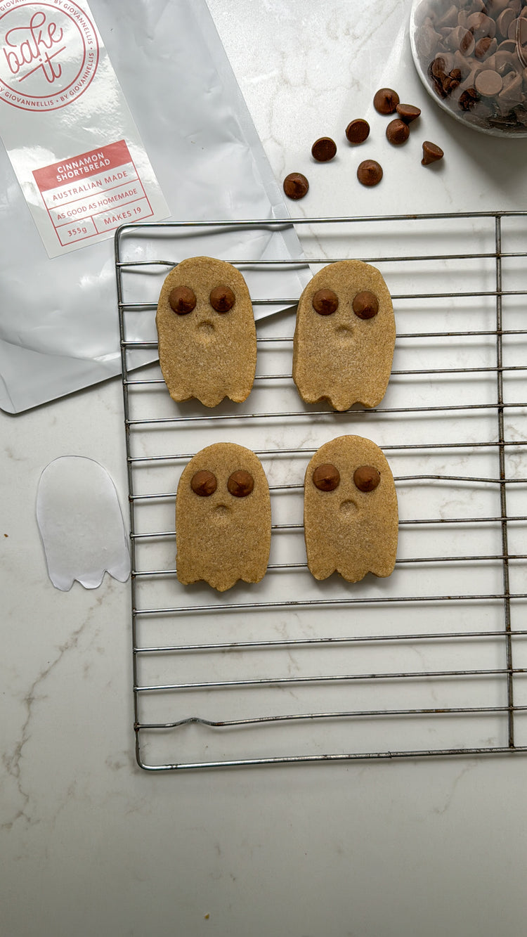 Halloween Ghost Shortbread Cookies No Cookie Cutter – Bake it by ...